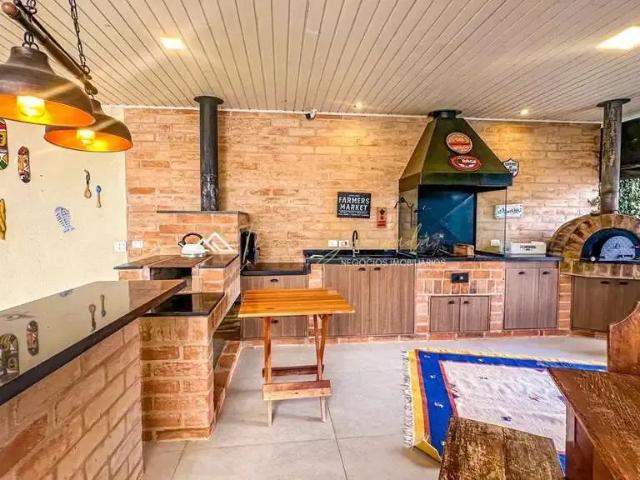 Casa / Sobrado para Venda em Campos do Jordão/SP Vila Natal 4 Quartos