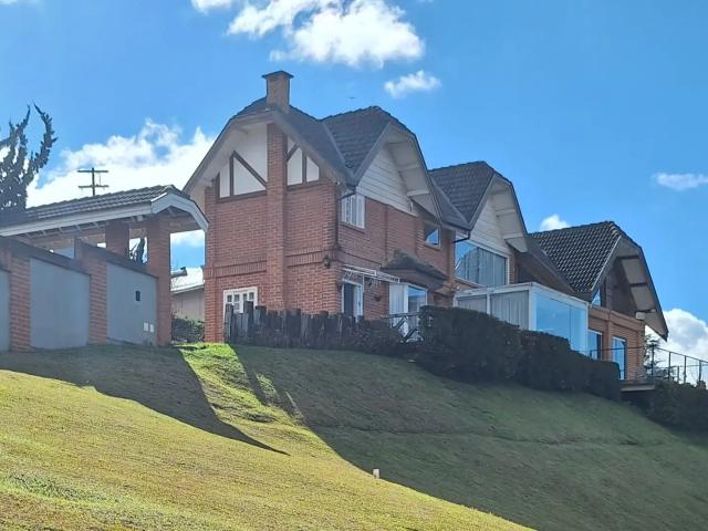 Casa / Sobrado para Venda em Campos do Jordão/SP Vila Natal 5 Quartos