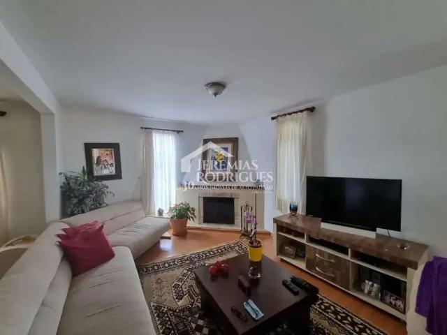 Casa / Sobrado para Venda em Campos do Jordão/SP Vila Nova Suiça 4 Quartos
