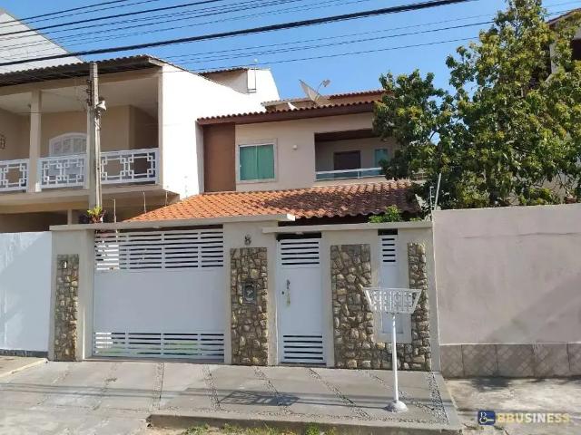 Casa / Sobrado para Venda em Campos dos Goytacazes/RJ Alphaville 4 Quartos