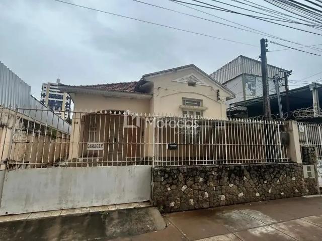 Casa / Sobrado para Venda em Campos dos Goytacazes/RJ Centro 3 Quartos