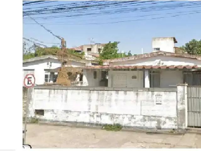 Casa / Sobrado para Venda em Campos dos Goytacazes/RJ Centro 3 Quartos