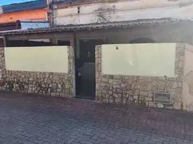 Casa / Sobrado para Venda em Campos dos Goytacazes/RJ Centro 2 Quartos