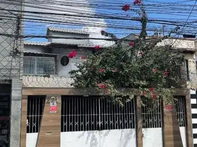 Casa / Sobrado para Venda em Campos dos Goytacazes/RJ Centro 4 Quartos