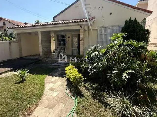 Casa / Sobrado para Venda em Campos dos Goytacazes/RJ Centro 4 Quartos
