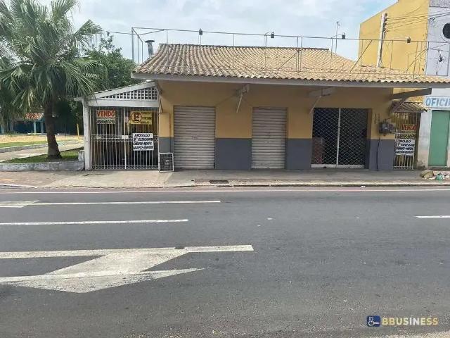 Casa / Sobrado para Venda em Campos dos Goytacazes/RJ Centro 5 Quartos