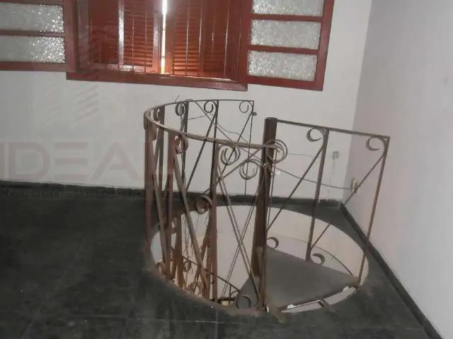 Casa / Sobrado para Venda em Campos dos Goytacazes/RJ Centro 6 Quartos