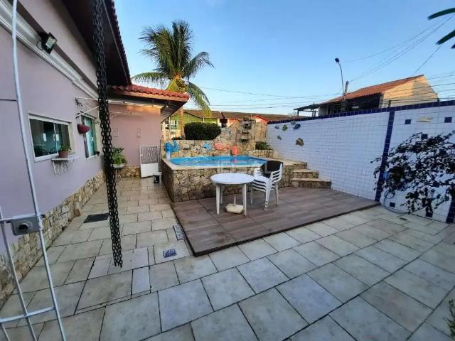 Casa / Sobrado para Venda em Campos dos Goytacazes/RJ Parque Califórnia 4 Quartos