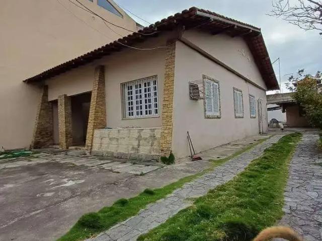 Casa / Sobrado para Venda em Campos dos Goytacazes/RJ Parque Califórnia 3 Quartos