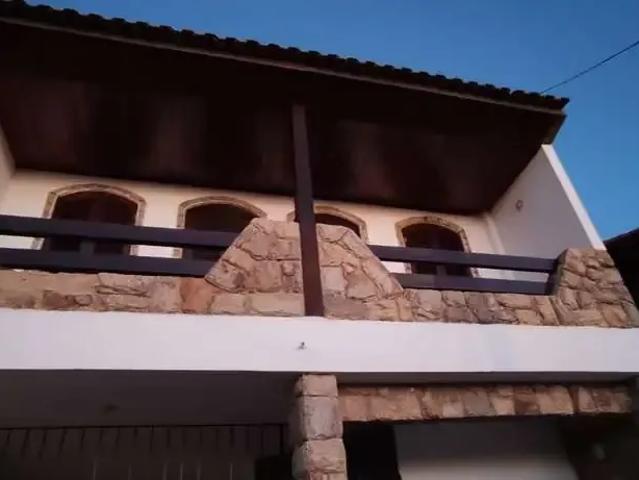 Casa / Sobrado para Venda em Campos dos Goytacazes/RJ Parque Califórnia 3 Quartos