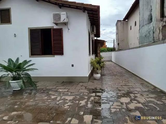 Casa / Sobrado para Venda em Campos dos Goytacazes/RJ Parque Turf Club 3 Quartos
