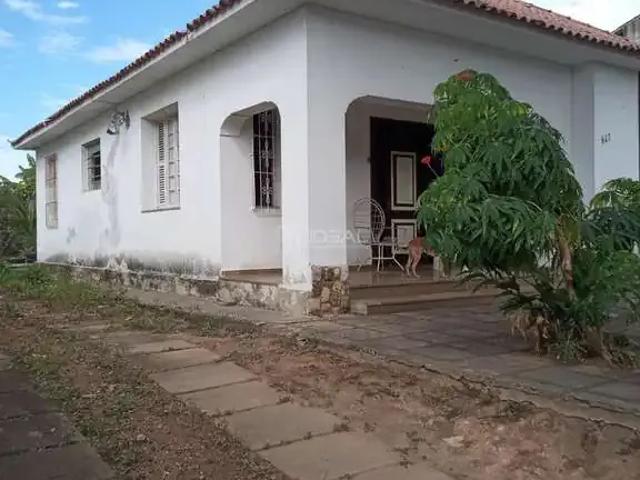 Casa / Sobrado para Venda em Campos dos Goytacazes/RJ Parque Turf Club 3 Quartos