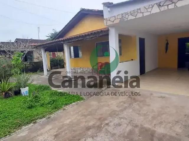 Casa / Sobrado para Venda em Cananéia/SP Rocio 3 Quartos