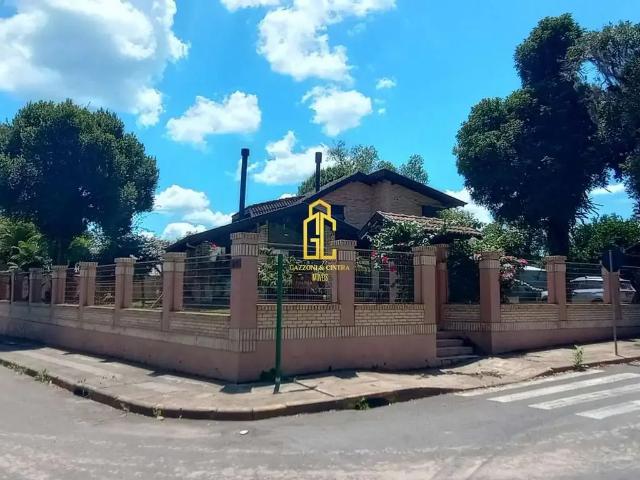 Casa / Sobrado para Venda em Canela/RS Centro 3 Quartos
