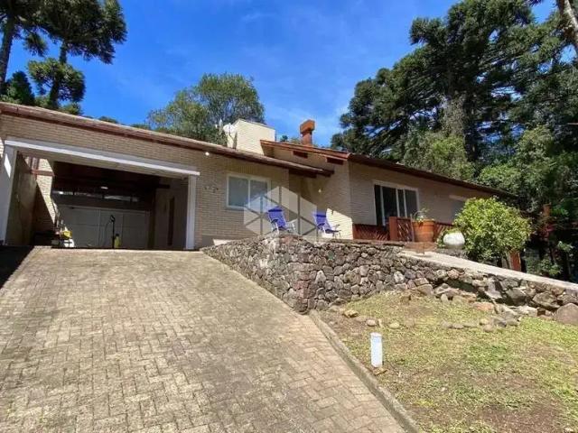 Casa / Sobrado para Venda em Canela/RS Jardim dos Pinheiros I 4 Quartos