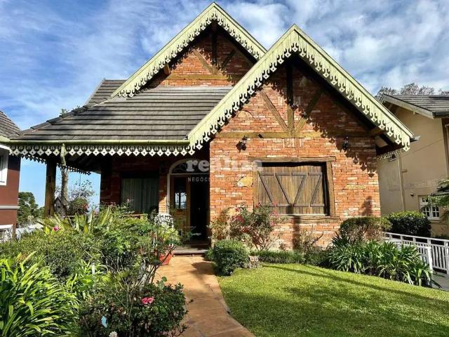 Casa / Sobrado para Venda em Canela/RS Quinta da Serra 4 Quartos