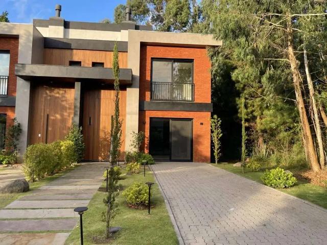 Casa / Sobrado para Venda em Canela/RS Reserva da Serra 3 Quartos