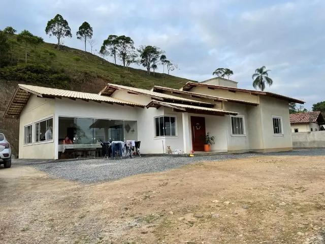 Casa / Sobrado para Venda em Canelinha/SC Galera 3 Quartos