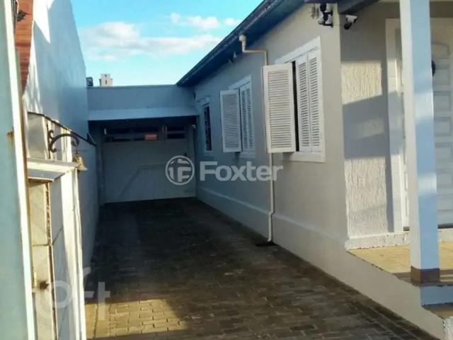 Casa / Sobrado para Venda em Canoas/RS Centro 3 Quartos
