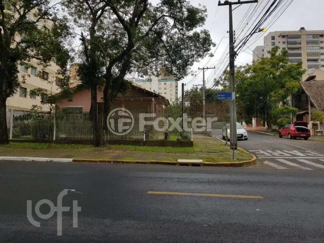 Casa / Sobrado para Venda em Canoas/RS Centro 3 Quartos