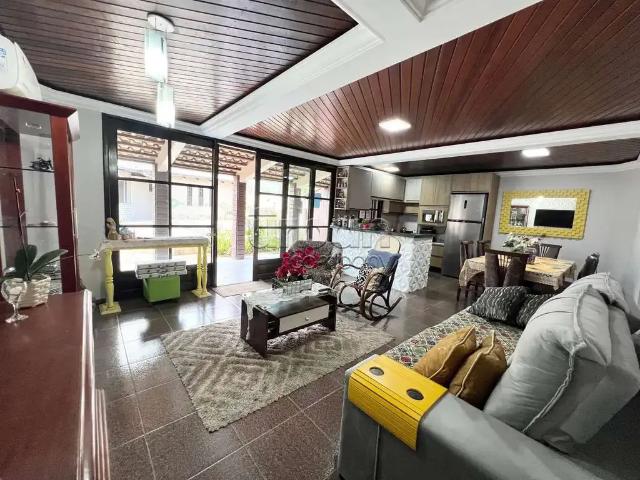 Casa / Sobrado para Venda em Canoas/RS Centro 3 Quartos