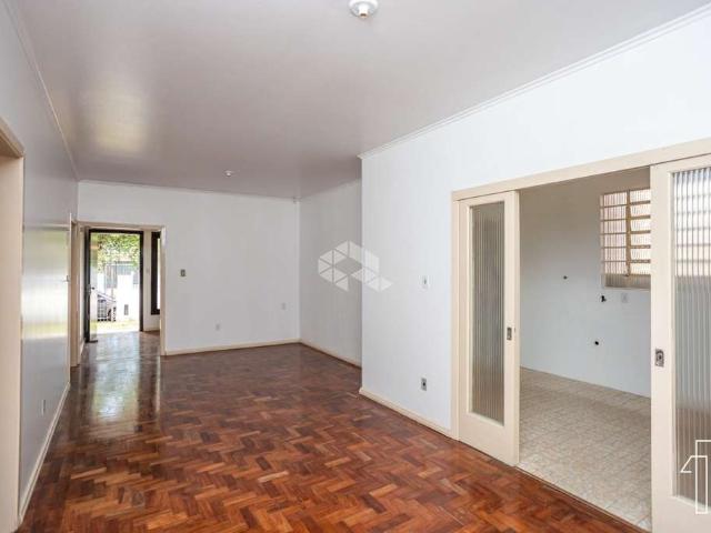 Casa / Sobrado para Venda em Canoas/RS Centro 3 Quartos