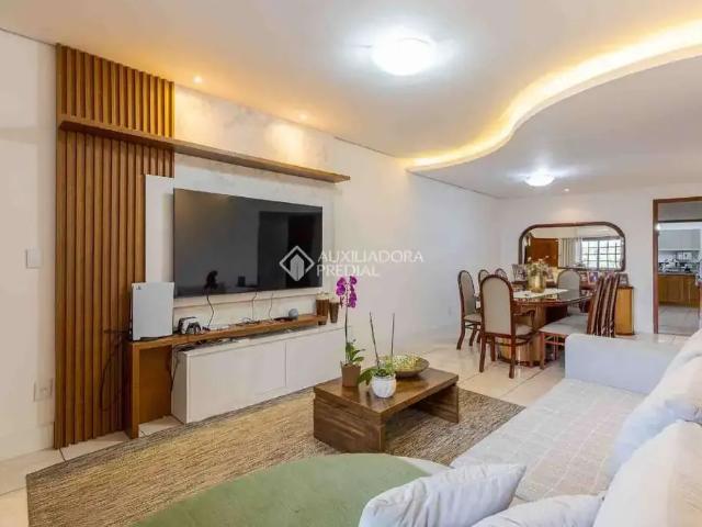 Casa / Sobrado para Venda em Canoas/RS Centro 3 Quartos