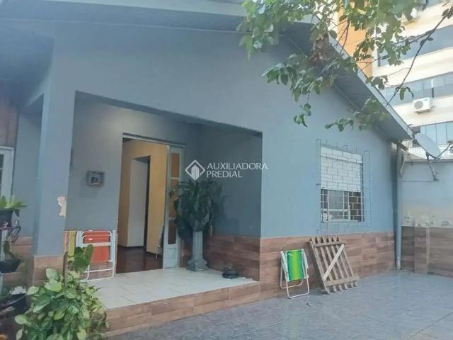 Casa / Sobrado para Venda em Canoas/RS Centro 2 Quartos