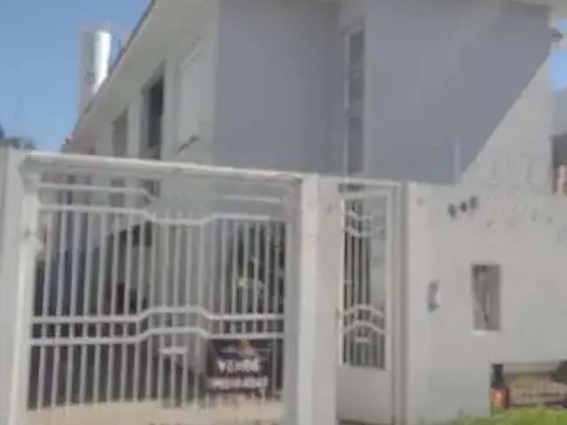Casa / Sobrado para Venda em Canoas/RS Centro 2 Quartos