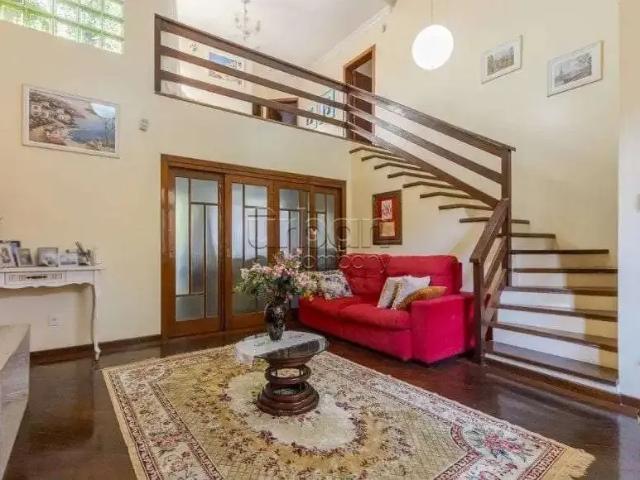 Casa / Sobrado para Venda em Canoas/RS Centro 4 Quartos