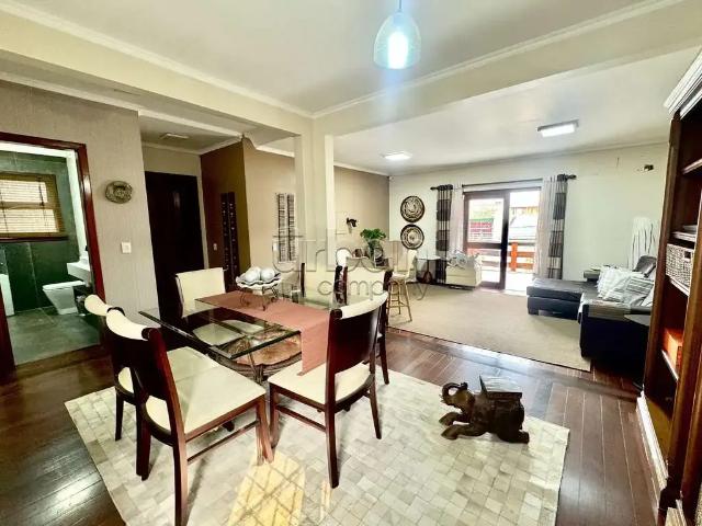 Casa / Sobrado para Venda em Canoas/RS Centro 4 Quartos