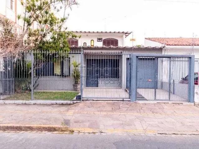 Casa / Sobrado para Venda em Canoas/RS Centro 4 Quartos