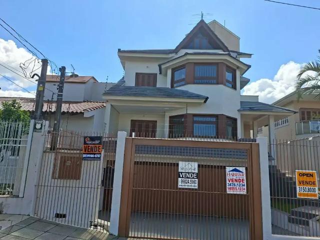 Casa / Sobrado para Venda em Canoas/RS Centro 4 Quartos