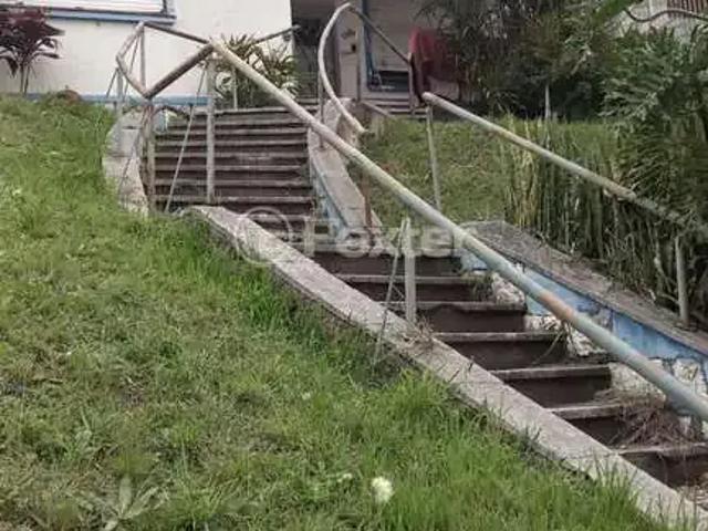 Casa / Sobrado para Venda em Canoas/RS Centro 5 Quartos