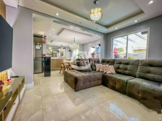 Casa / Sobrado para Venda em Canoas/RS Estância Velha 4 Quartos
