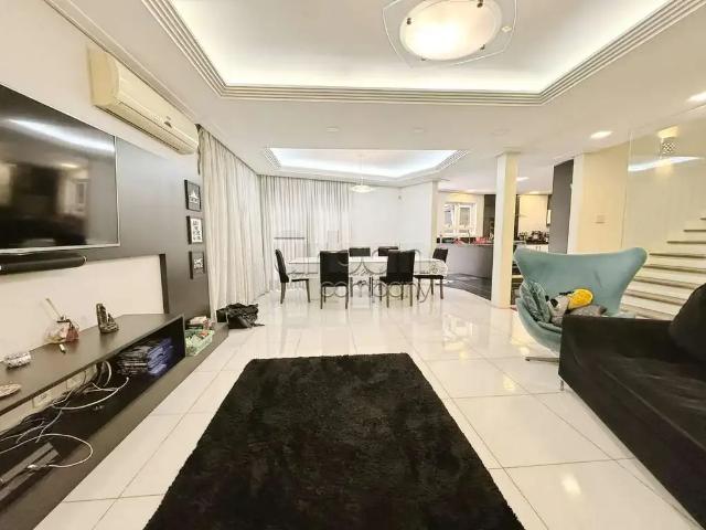 Casa / Sobrado para Venda em Canoas/RS Estância Velha 4 Quartos
