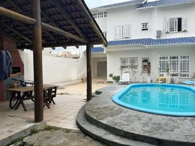 Casa / Sobrado para Venda em Canoas/RS Estância Velha 4 Quartos