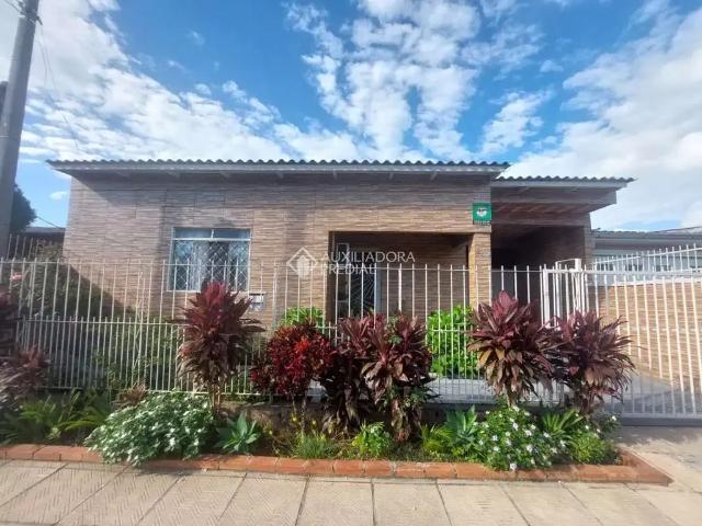 Casa / Sobrado para Venda em Canoas/RS Estância Velha 4 Quartos