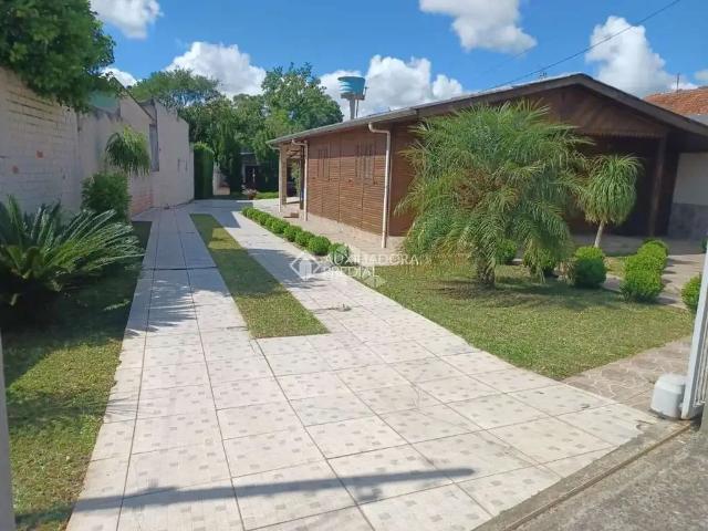 Casa / Sobrado para Venda em Canoas/RS Estância Velha 5 Quartos