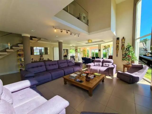 Casa / Sobrado para Venda em Canoas/RS Estância Velha 5 Quartos