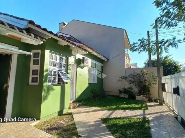 Casa / Sobrado para Venda em Canoas/RS Estância Velha 2 Quartos