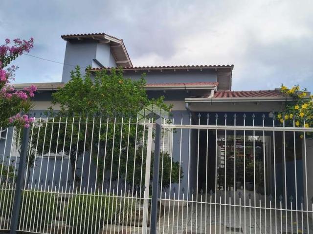 Casa / Sobrado para Venda em Canoas/RS Estância Velha 3 Quartos