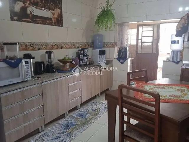 Casa / Sobrado para Venda em Canoas/RS Estância Velha 3 Quartos