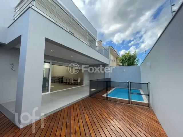 Casa / Sobrado para Venda em Canoas/RS Estância Velha 3 Quartos