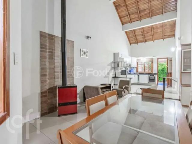 Casa / Sobrado para Venda em Canoas/RS Estância Velha 3 Quartos