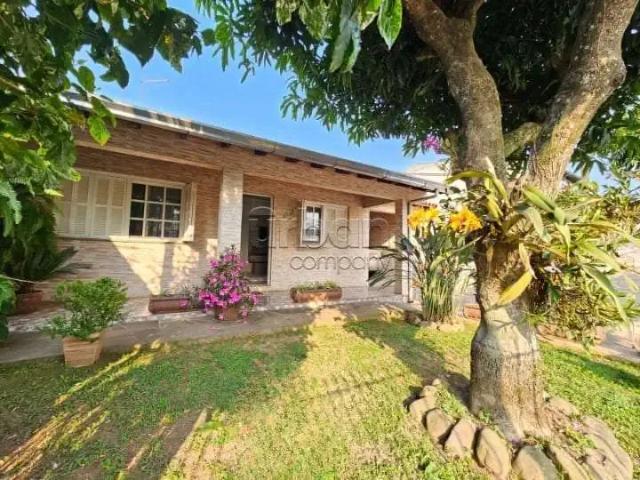 Casa / Sobrado para Venda em Canoas/RS Estância Velha 3 Quartos