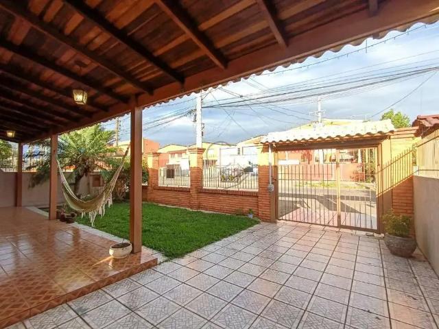 Casa / Sobrado para Venda em Canoas/RS Estância Velha 3 Quartos