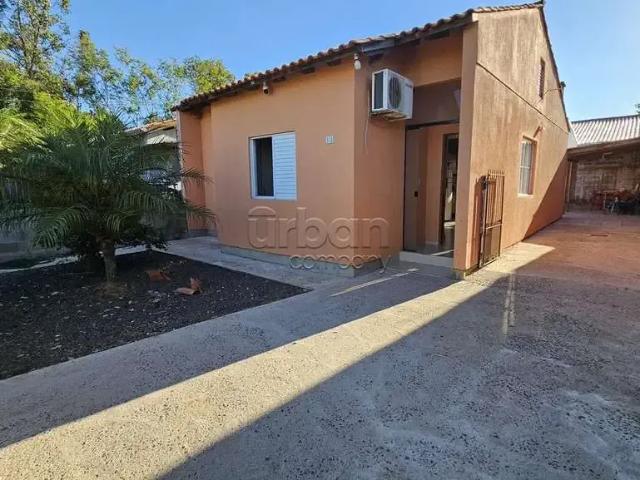 Casa / Sobrado para Venda em Canoas/RS Estância Velha 3 Quartos