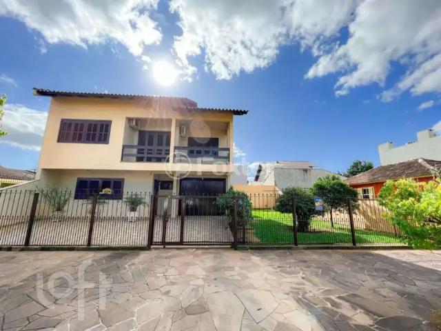 Casa / Sobrado para Venda em Canoas/RS Fátima 3 Quartos