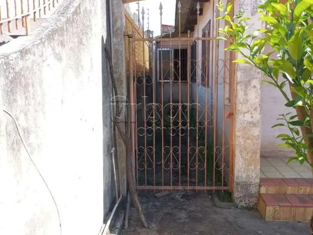 Casa / Sobrado para Venda em Canoas/RS Fátima 3 Quartos